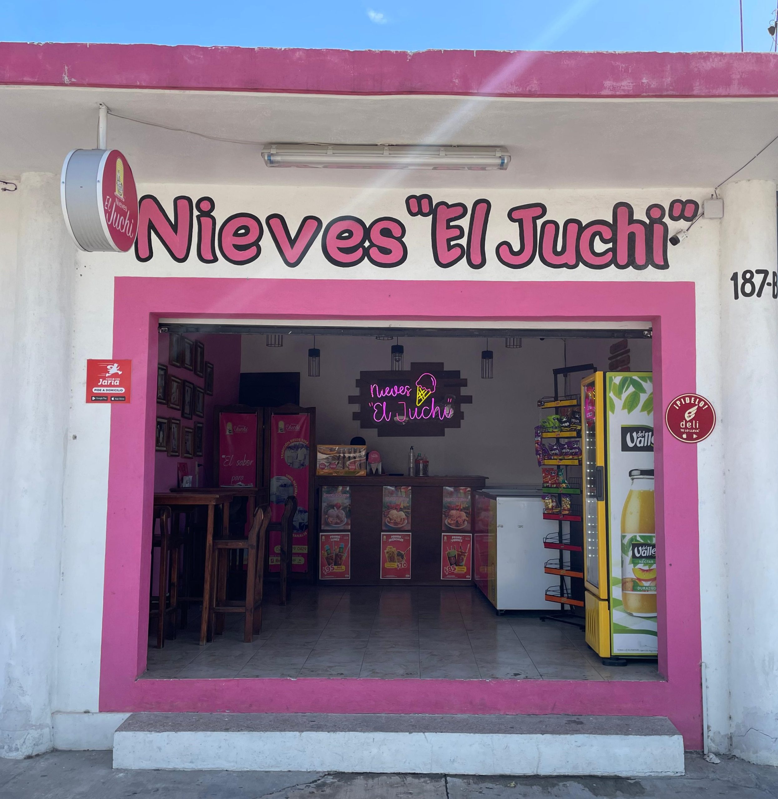 Nieves “El Juchi” La Gloria